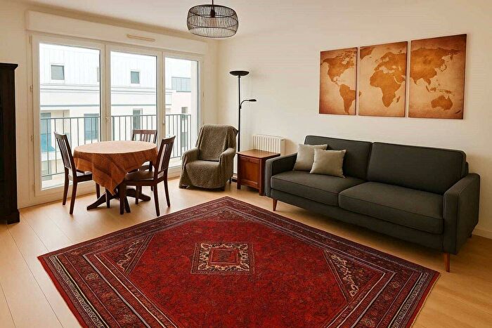 Appartement à louer - Vieux Pont, Nanterre - 4 pièces - 3 chambres