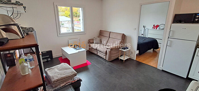 Appartement à louer - Le Monastère - 2 pièces - 1 chambre