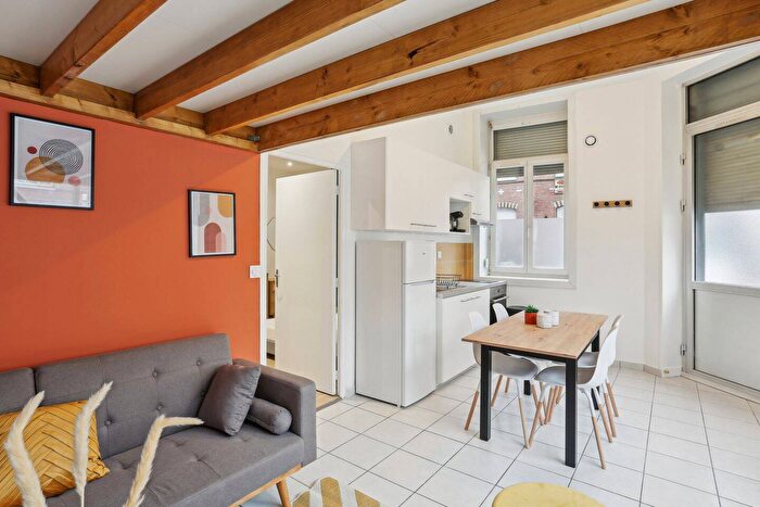 Appartement à louer - Caulier, Lille - 1 pièce