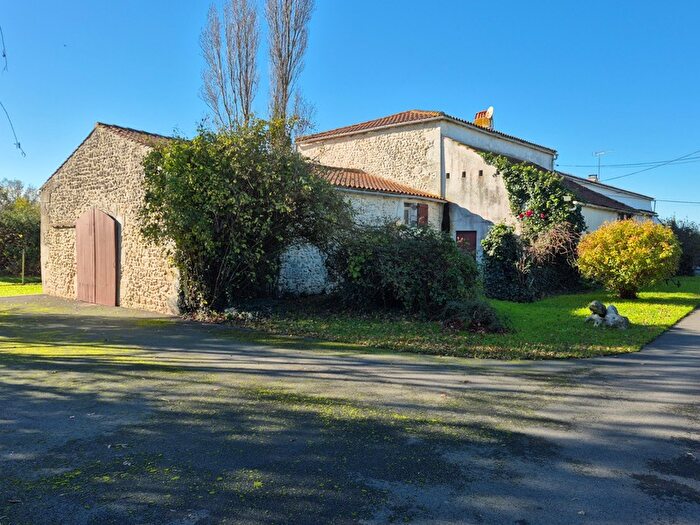 Maison à vendre - Cabariot - 6 pièces - 3 chambres