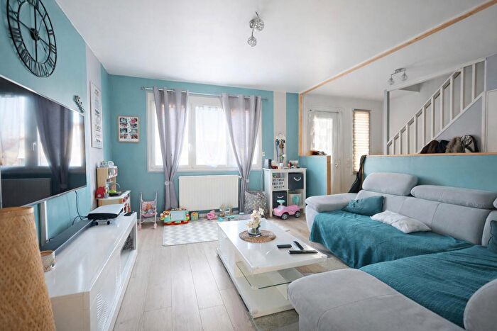 Maison à vendre - Ecquevilly - 4 pièces - 3 chambres