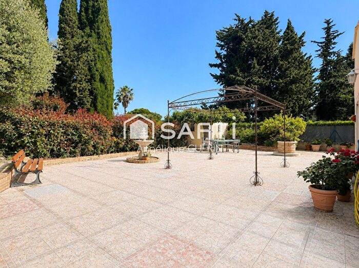 Maison 7 pièces à Hyères, Pyanet, à vendre