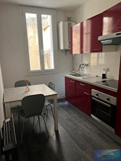 Lourdes, Centre-ville, Place Peyramale, Gare : Appartement 1 pièce à louer