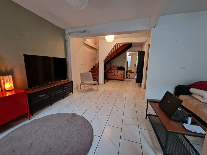 Maison 4 pièces à Soual, à louer
