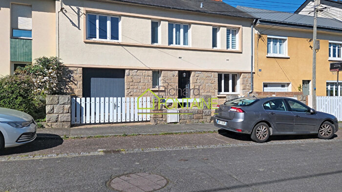 Maison à vendre - Quartiers Sud-Est, La Poterie - 6 pièces - 3 chambres