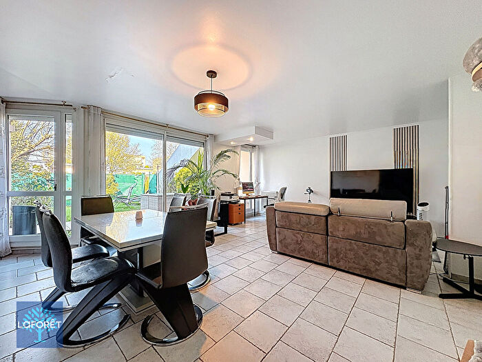 Appartement à vendre - Bondoufle - 4 pièces - 2 chambres