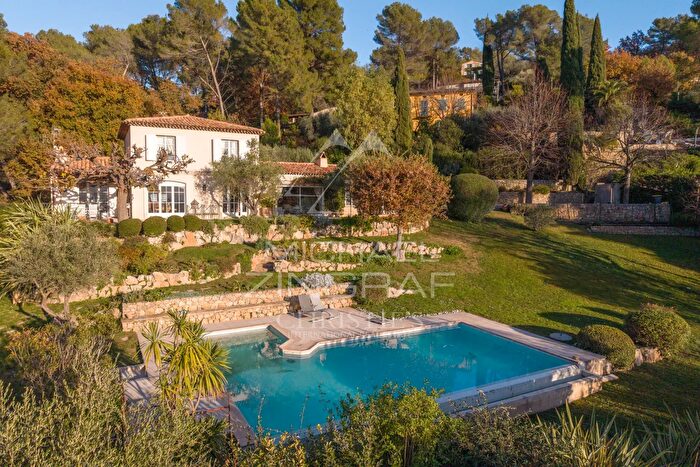 Maison à vendre - Mougins - 5 pièces - 4 chambres