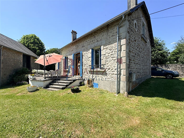 Maison 6 pièces à Saint-Setiers, à vendre