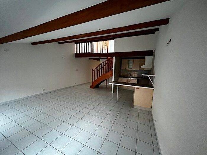 Appartement à louer - La Ville, Tournon-sur-Rhône - 3 pièces - 2 chambres