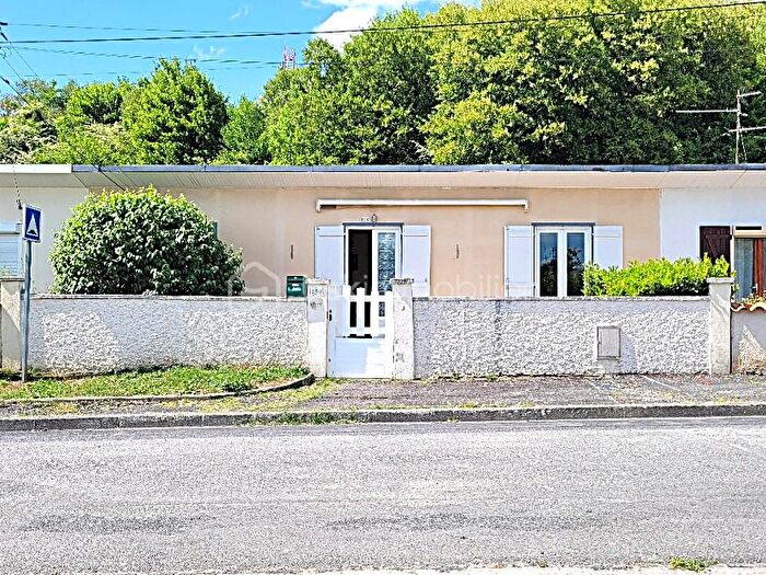 Maison 3 pièces à Ruelle-sur-Touvre, à vendre