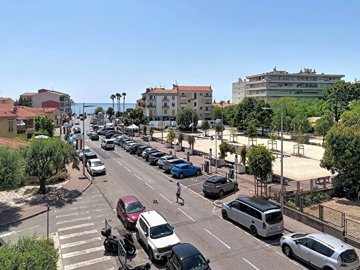 Appartement 2 pièces à vendre à Cagnes-sur-Mer, Le Cros de Cagnes, Les Vespins
