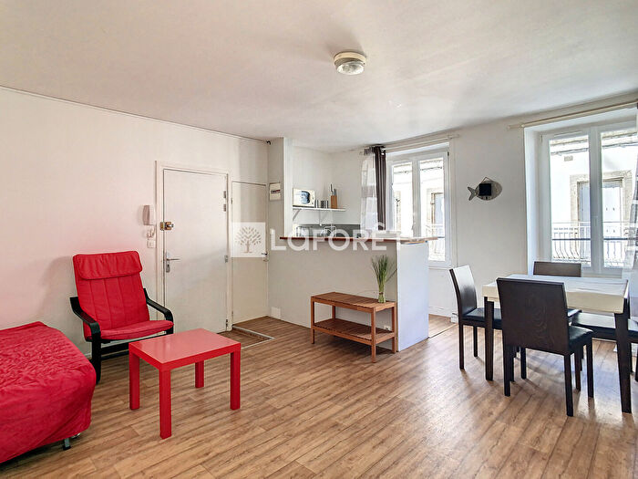 Appartement à louer - Concarneau, Centre-ville - 2 pièces - 1 chambre