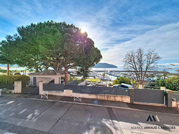 Appartement à vendre - Saint-Cyr-sur-Mer, Les Lecques, Caylar, Cap Saint-Louis, Plage - 3 pièces - 2 chambres