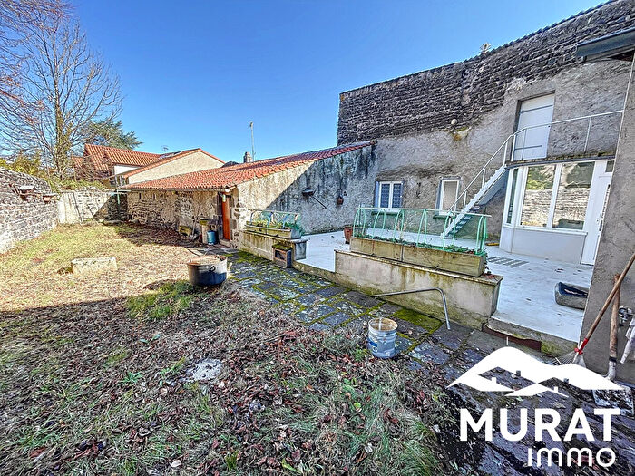 Maison à vendre - Saint-Amant-Tallende - 4 pièces - 3 chambres