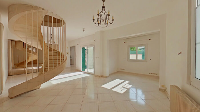 Maison 4 pièces à Tours, Rabelais, Tonnelle, à vendre