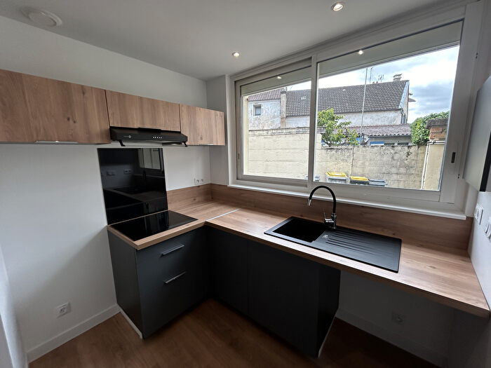 Appartement 1 pièce à louer - Lamorlaye