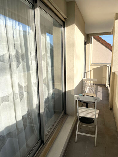 Appartement 2 pièces à Saint-Cyr-l'École, Hôtel de ville, à vendre