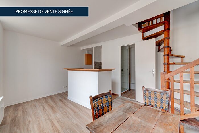 Appartement à vendre - Saint-Germain-en-Laye, Centre-ville, Quartiers forestiers - 2 pièces - 1 chambre