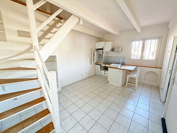 Saint-Maximin-la-Sainte-Baume : Appartement 3 pièces à louer