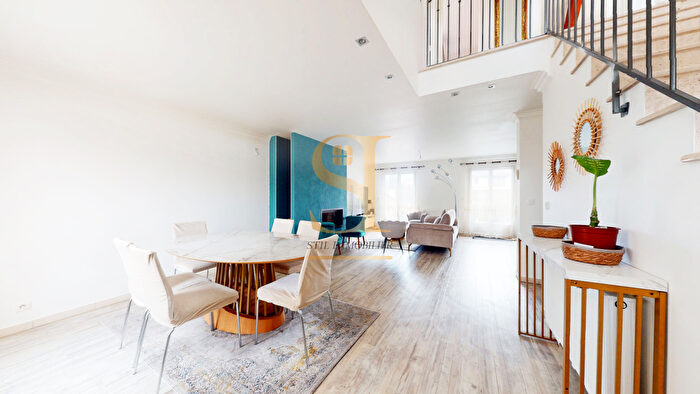 Maison à vendre - Vigneux-sur-Seine, Gabriel Péri, Ecoles - 7 pièces - 5 chambres