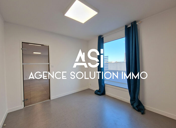 Appartement 3 pièces à Laval, Hilard, à vendre