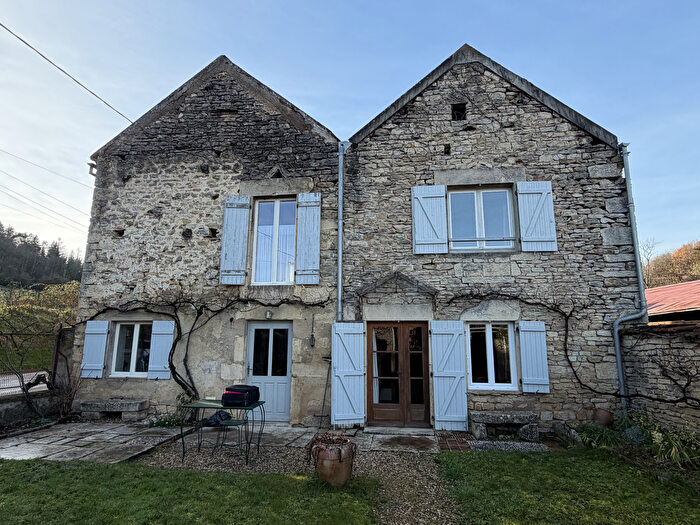 Maison à vendre - Montbard - 8 pièces - 5 chambres