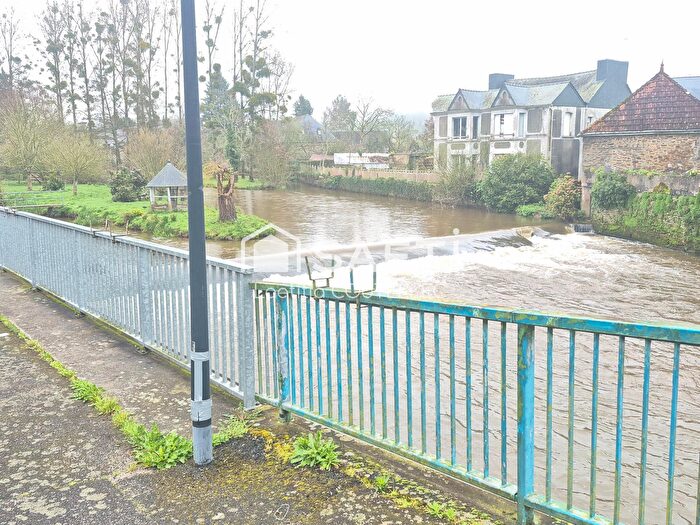 Maison à vendre - La Chèze - 5 pièces - 2 chambres