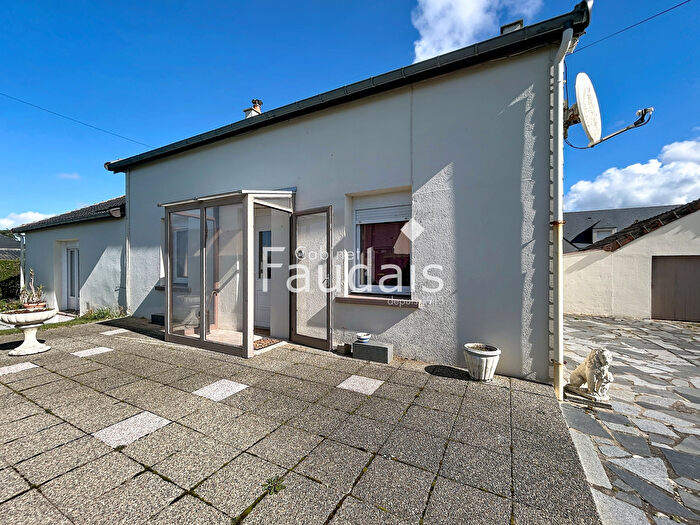 Maison à vendre - Surtainville - 6 pièces - 4 chambres