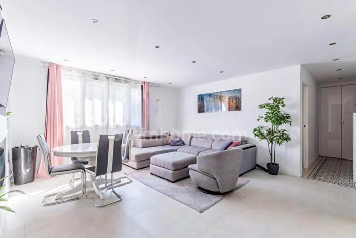 Appartement 5 pièces à Athis-Mons, Centre-ville, à vendre