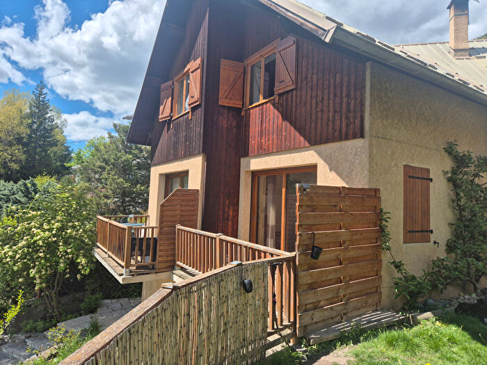 Briançon, Centre-ville, Vieille-ville, Vauban : Maison 10 pièces à vendre