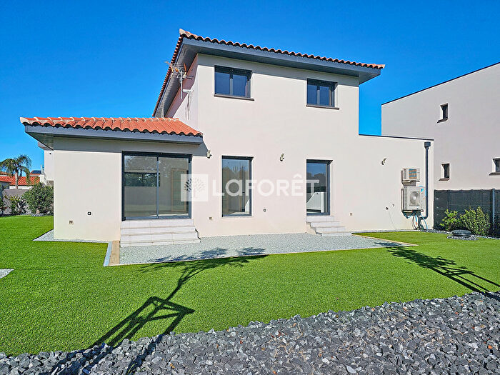 Maison à vendre - Saint-Cyprien, Village, Zone dActivité - 5 pièces - 4 chambres