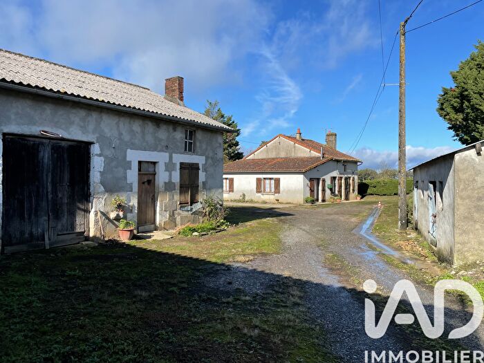 Maison à vendre - Lathus-Saint-Rémy - 6 pièces - 3 chambres