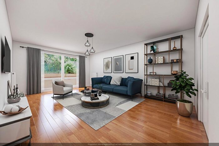 Maisons à vendre et appartements à louer - 1