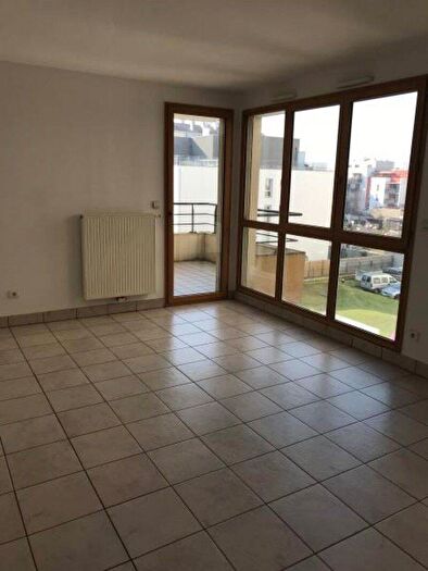 Croix Luizet, Villeurbanne - Appartement 3 pièces à louer
