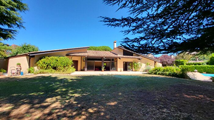 Maison à vendre - Mussidan - 10 pièces - 6 chambres