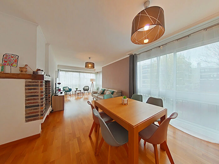 Appartement à vendre - Fontenay-le-Fleury, Hôtel de ville - 6 pièces - 4 chambres