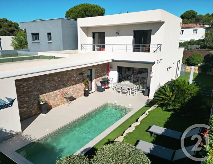 Appartement à vendre - Saint-Raphaël, Valescure, Vaulongue - 4 pièces - 3 chambres