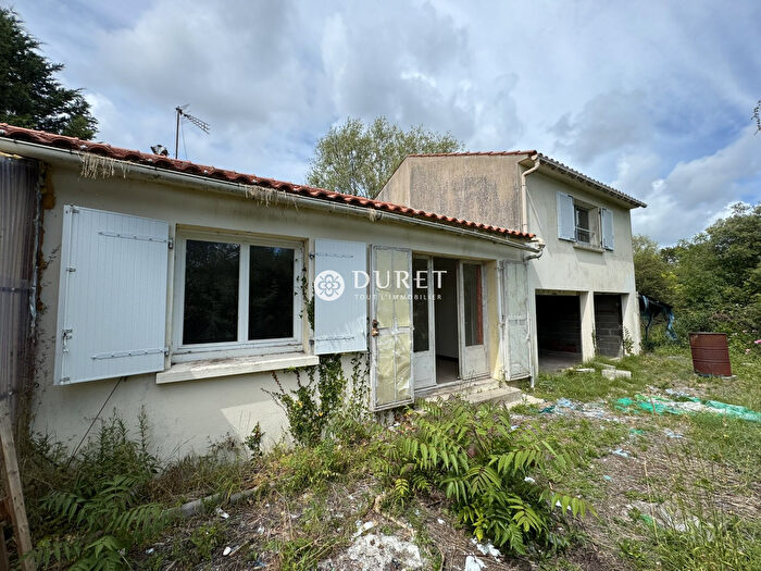 Le Perrier : Maison 4 pièces à vendre