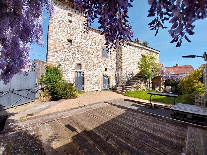 Maison à vendre - Apchat - 8 pièces - 4 chambres