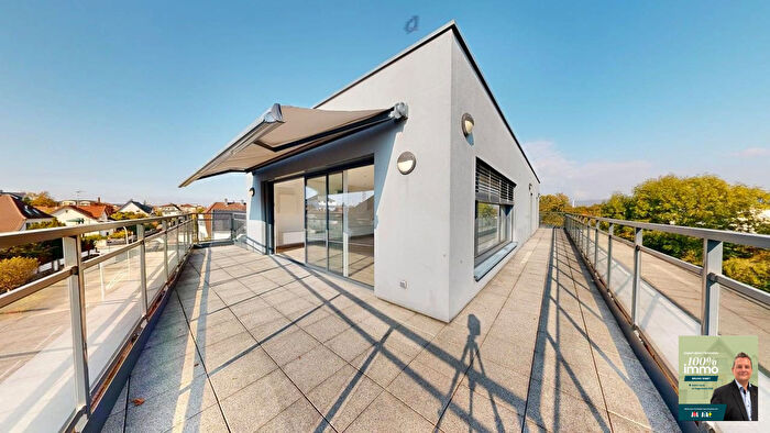 Appartement à vendre - Saint-Louis, Centre-ville - 4 pièces - 3 chambres