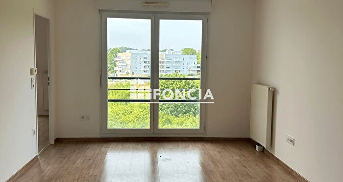 Meaux, Grosse Pierre, Croix Saint-Loup, Corniche : Appartement 2 pièces à vendre