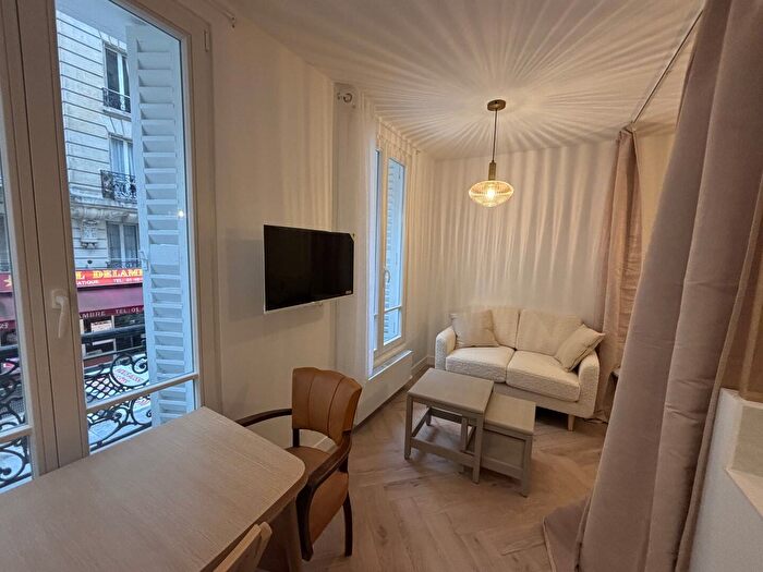 Appartement à louer - Raspail-Montparnasse, Paris ème arrondissement - 2 pièces - 1 chambre