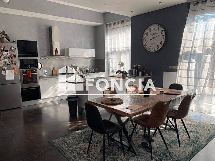 Appartement à louer - Croix Rouge, Tourcoing - 3 pièces - 2 chambres