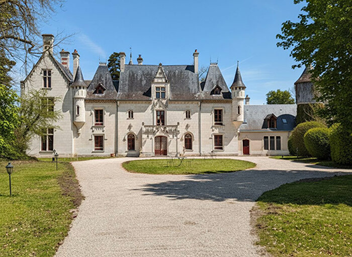 Maison à vendre - Vivy - 13 pièces - 9 chambres