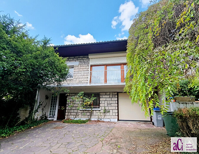 Maison à vendre - LHaÿ-les-Roses, Petit Robinson - 5 pièces - 4 chambres