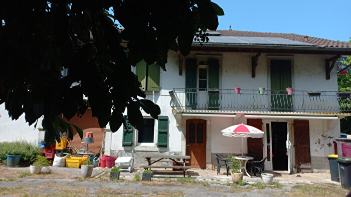 Maison à vendre - Espès-Undurein - 13 pièces - 10 chambres