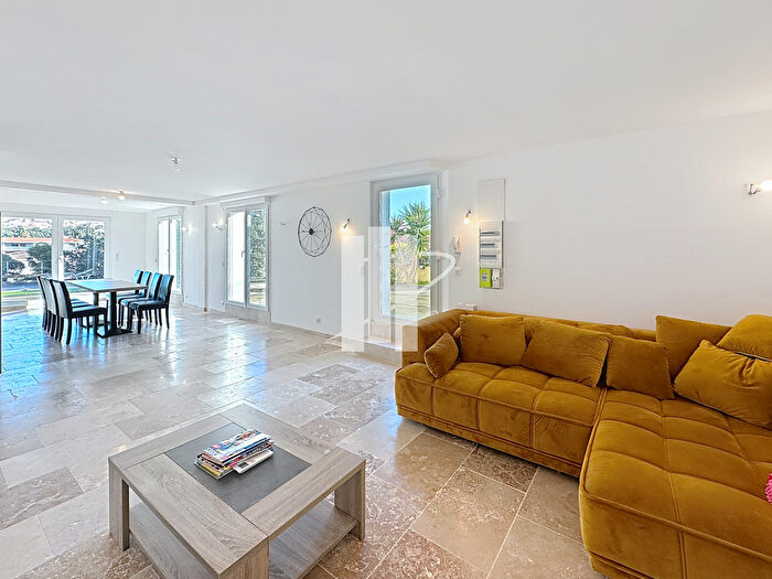 Appartement à vendre - Saint-Raphaël, Plateau Notre-Dame - 4 pièces - 3 chambres