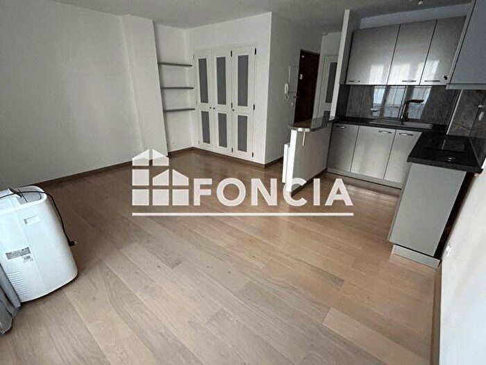 Centre Ville, Le Beausset : Appartement 1 pièce à louer