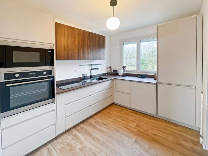 Appartement à louer - Gour de lArche, Périgueux - 3 pièces - 2 chambres