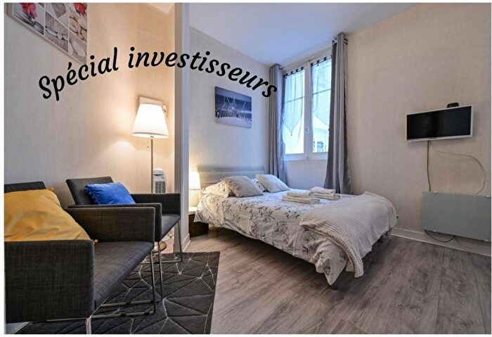 Appartement à vendre - Vichy, Thermal - 4 pièces - 3 chambres